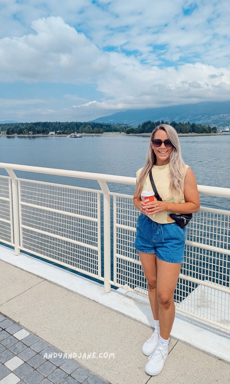 What To Wear in Vancouver in June (9 Days Of Outfit Inspo)